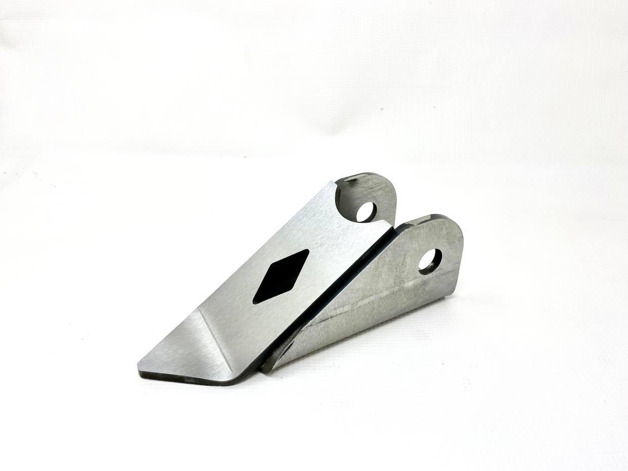 Angled Link Bracket - suspension - Offroad Anonymous